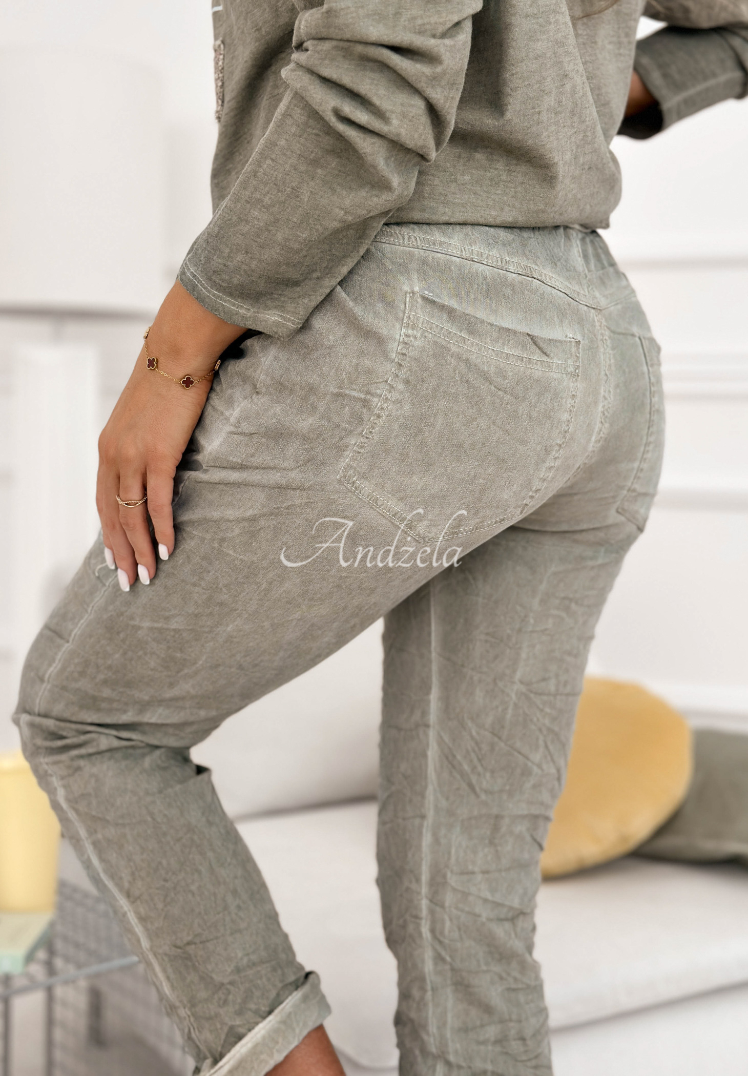 Pantaloni din material din viscoză cu paiete Perfectly Imperfect ...