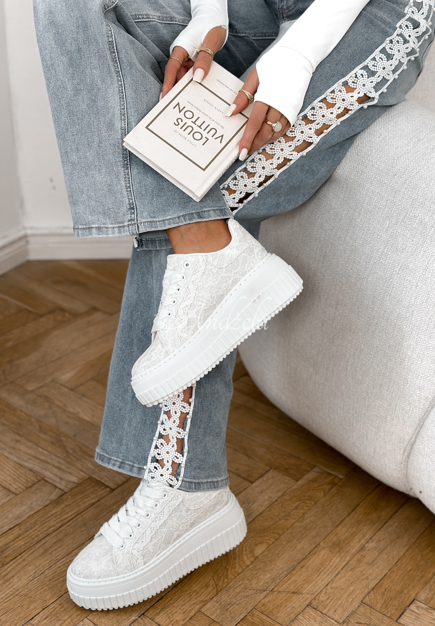 Bacheți înalți din dantelă strălucitoare Don’t Move - Magazin online ...